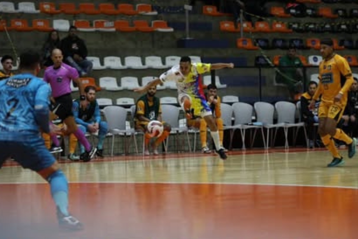 Magnus frenó el invicto de Centauros de Caracas con goleada en la ...